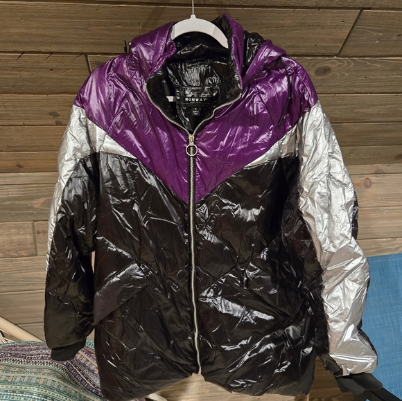 runway new york | Jackets & Coats | New Rare Runway Puffer | Poshmark